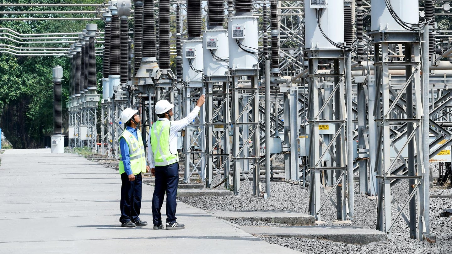 Breathing new life into ageing power infrastructure | Hitachi Energy