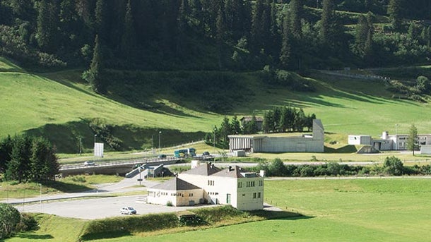 San Bernardino road tunnel 50 kV and 16 kV installations, secondary ...
