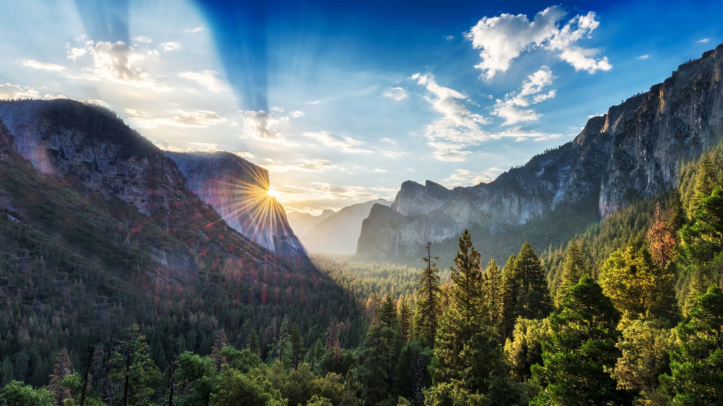 EconiQ®: Eco-efficient portfolio for sustainability | Hitachi Energy