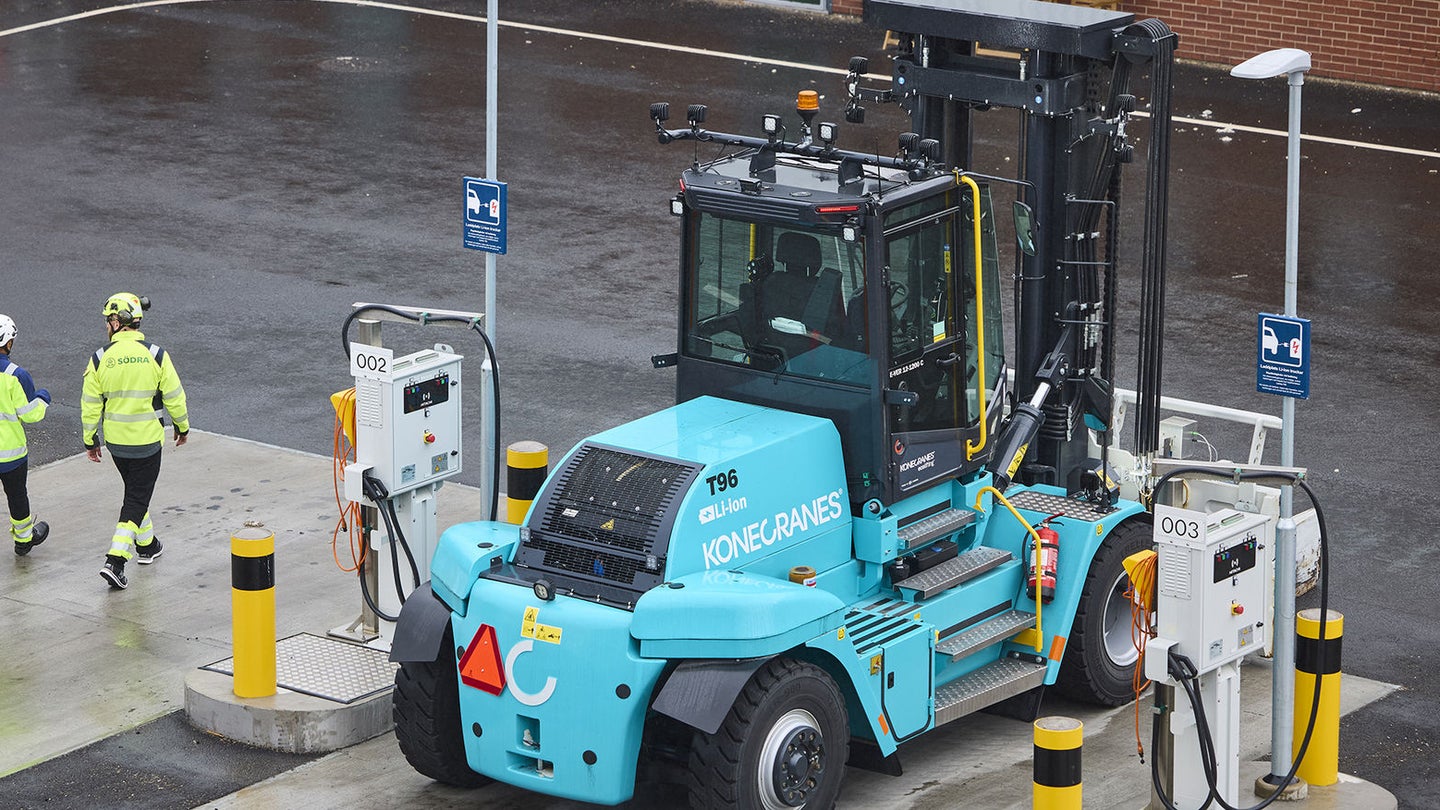Hitachi Energy enables the kick-off of heavy-duty fleet electrification ...
