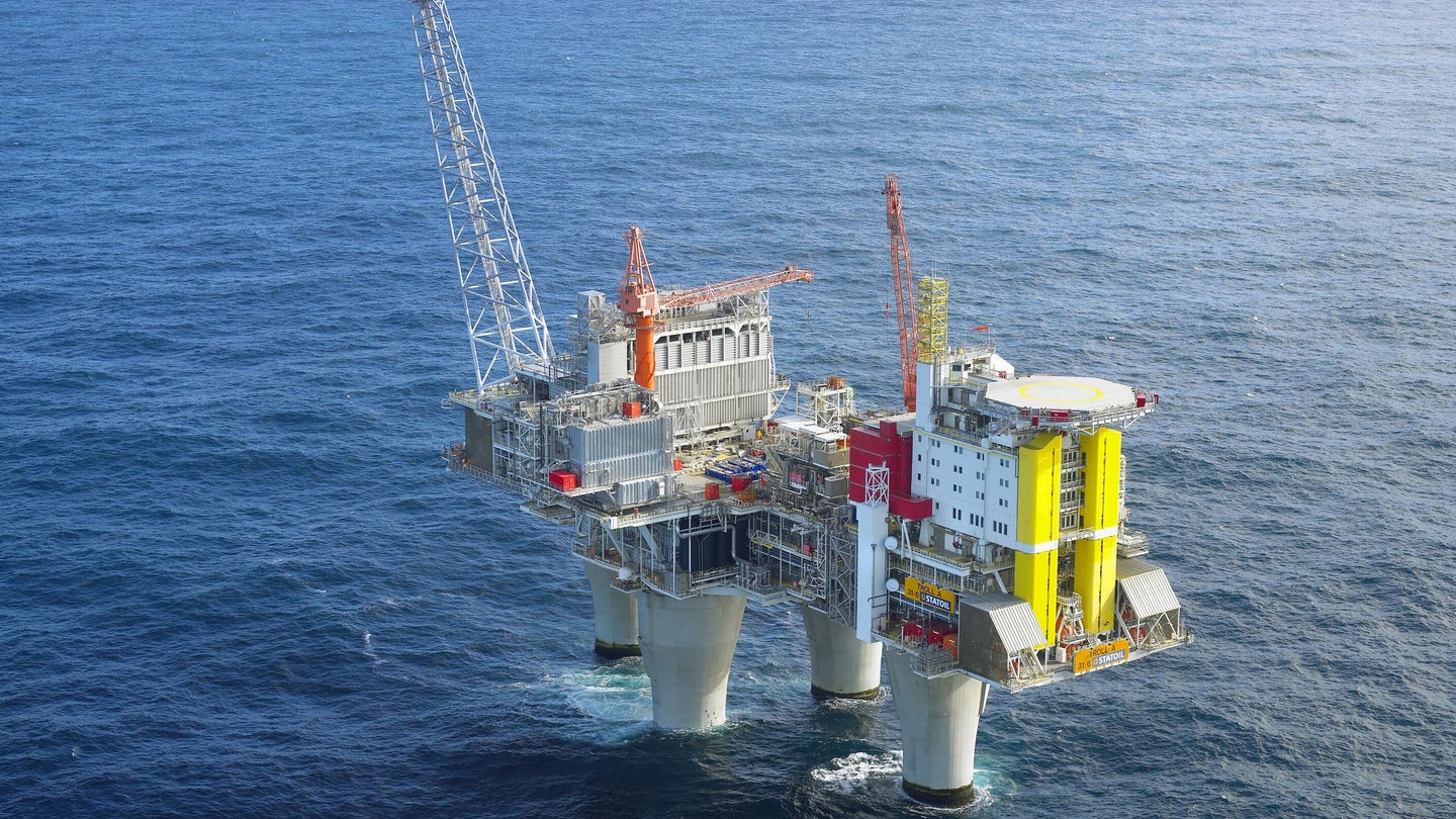 Power from shore | Hitachi Energy